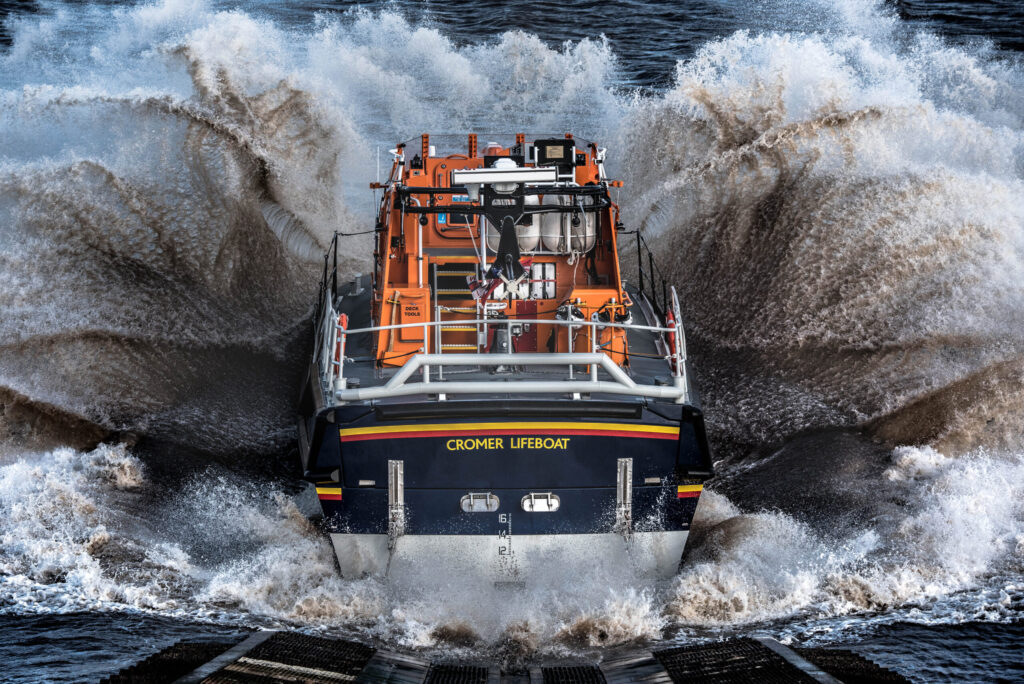 Stephen Duncombe - RNLI Cromer Lifeboat Launch - Shipwrecked Mariners ...
